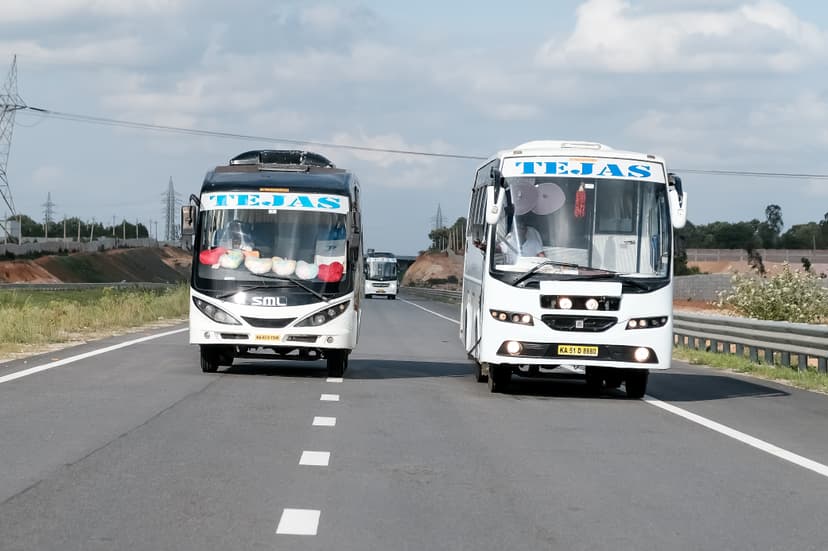 How to Choose the Right Mini Bus Rental for Your Trip | Expert Travel Guide